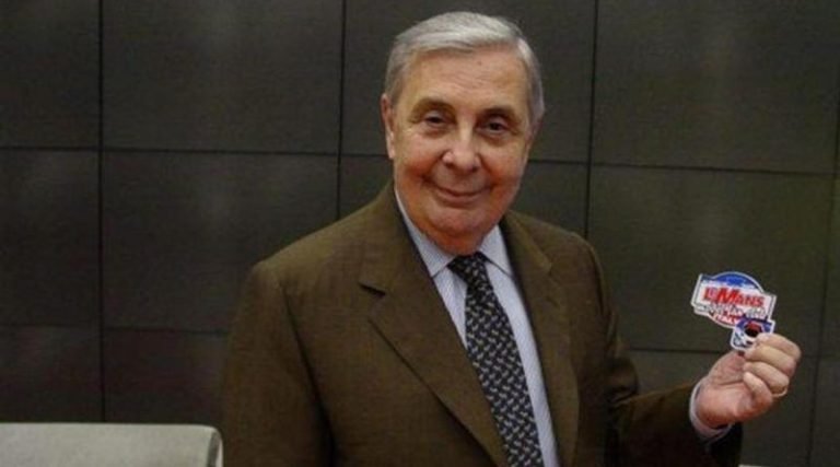 Addio a Mario Poltronieri, la voce della Formula 1 italiana ...